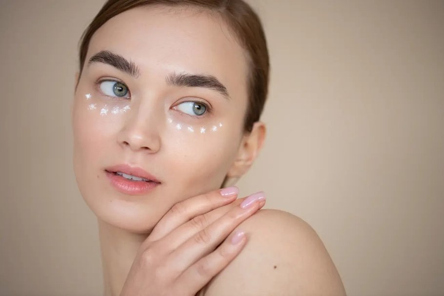 Cómo quitar las ojeras: tips para reducirlas | L'Oréal Paris