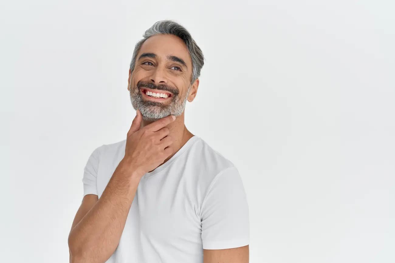 Ejercicios para reducir la papada en hombres | L'Oréal Paris