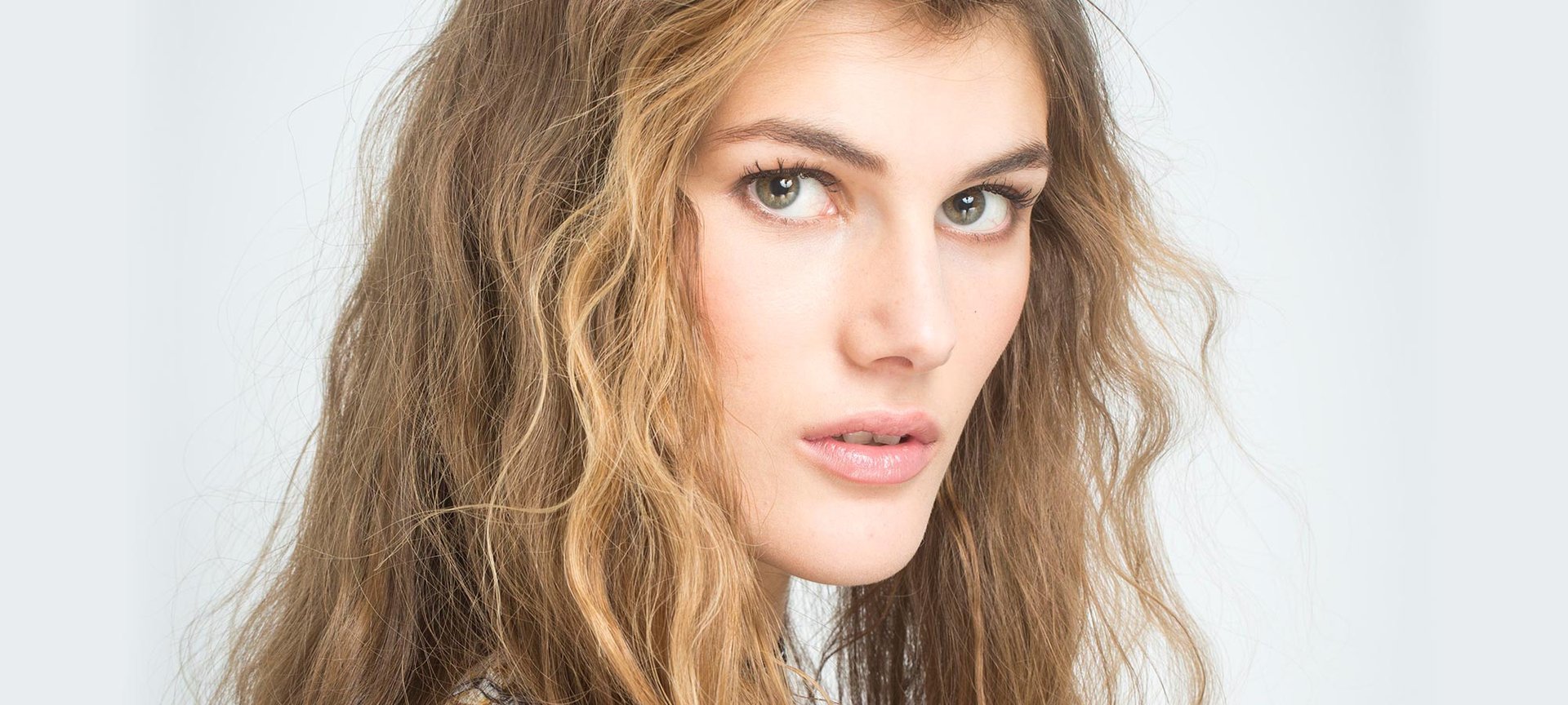 ¿Qué color de pelo va con mis ojos verdes? | L'Oréal Paris