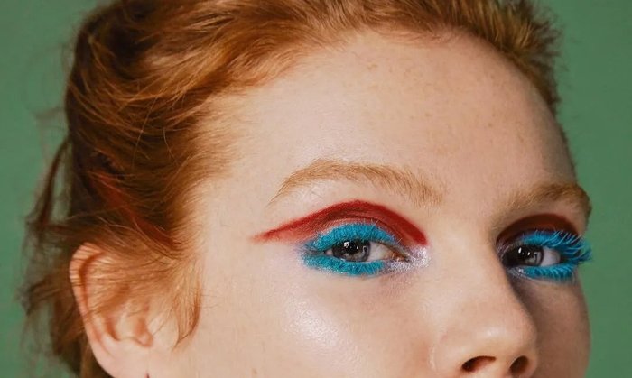 Cabello caoba rojizo