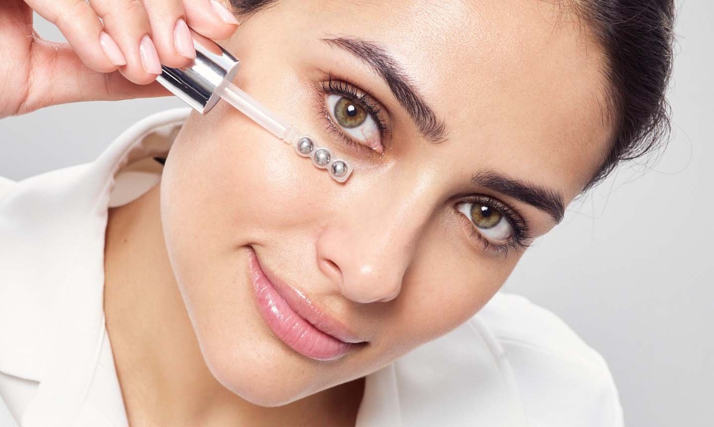 Cómo conseguir el efecto 'dolphin skin' en la cara