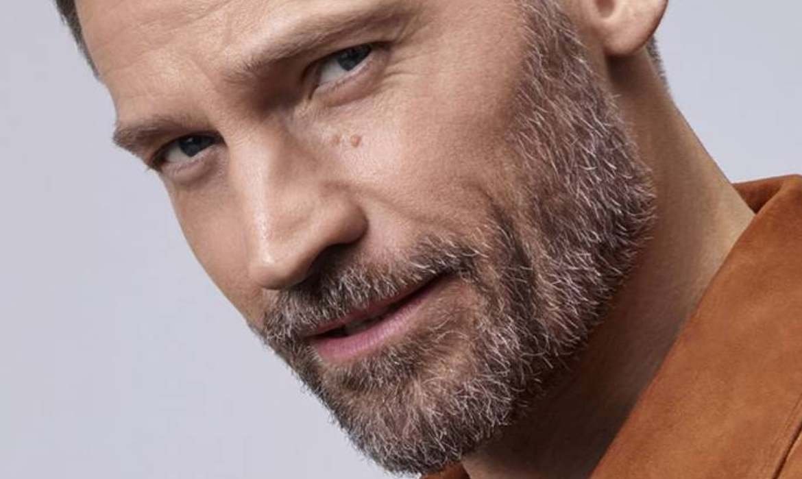 Cómo acabar con los pelos de la barba enquistados | L’Oréal Paris