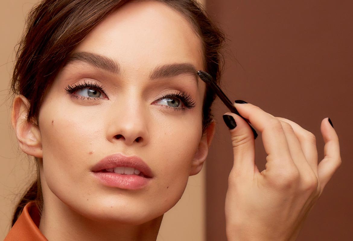 Cómo pintar las cejas | Trucos de maquillaje | L'Oréal Paris