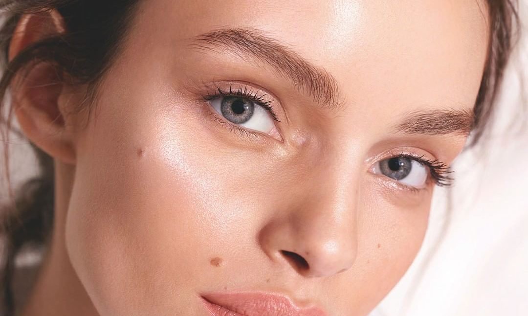 Por qué se caen las pestañas y cómo evitarlo | L'Oreal París