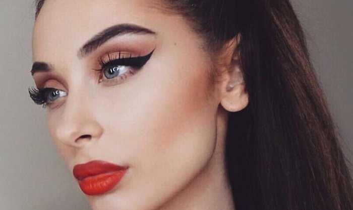 Cómo hacer unos labios con volumen pouty lips | L'Oréal Paris